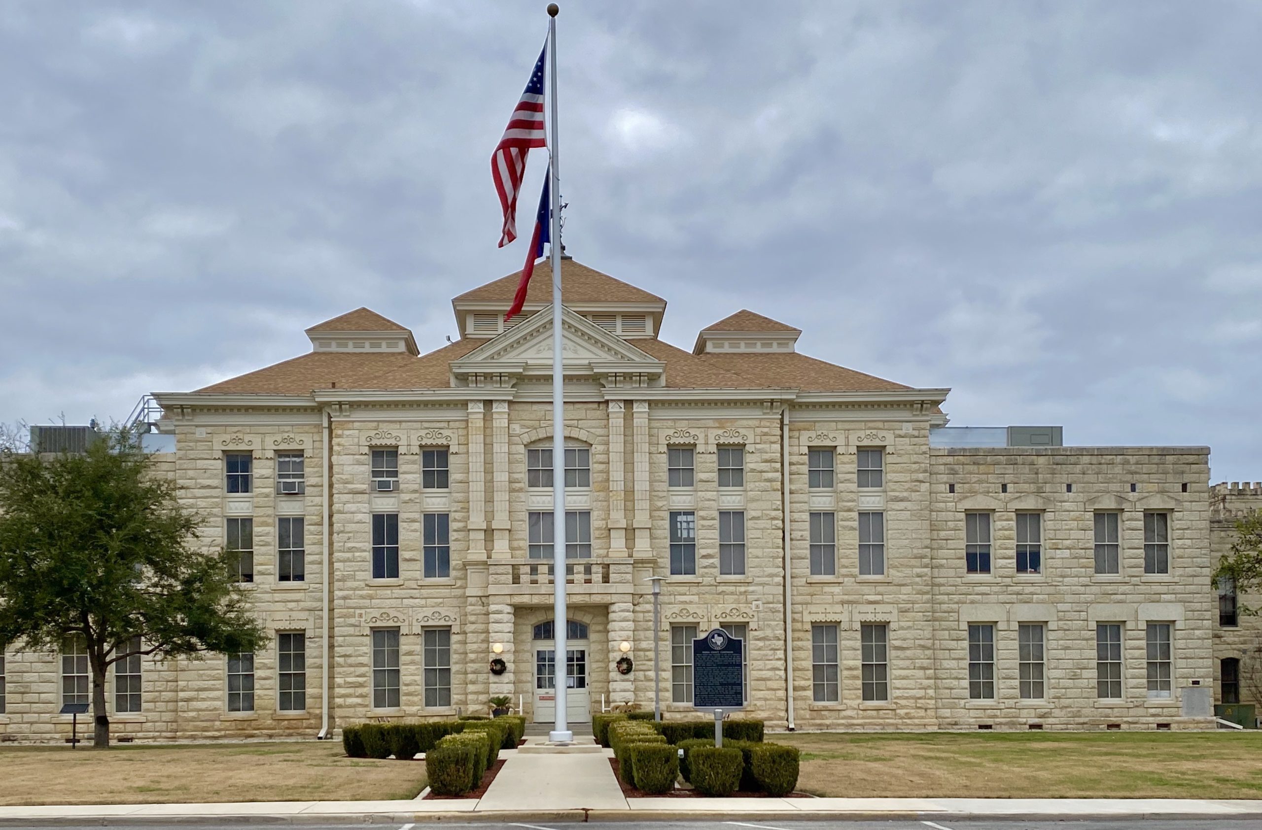 Medina County Courthouse (Hondo) - Trey Wilson Real Estate Attorney San ...