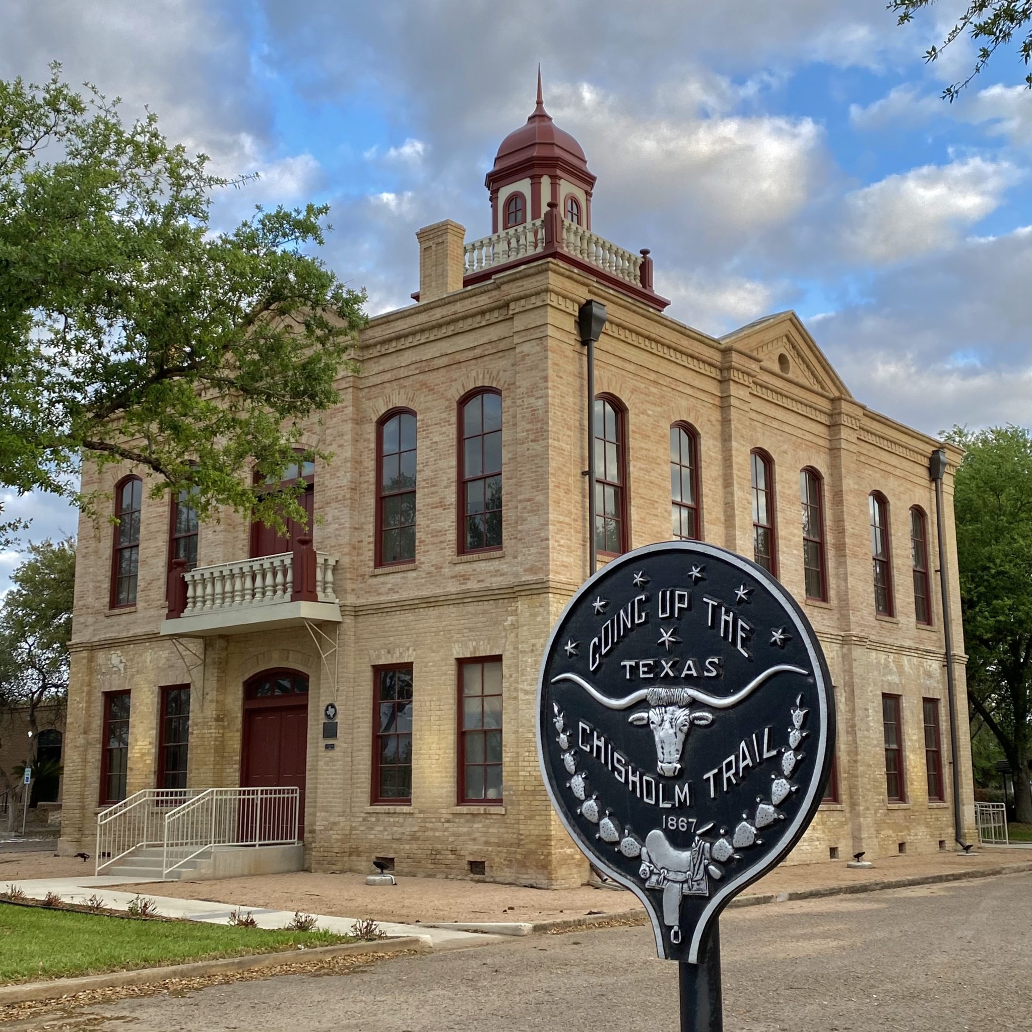 BONUS: Old Hidalgo County Courthouse (Hidalgo) - Trey Wilson Real ...