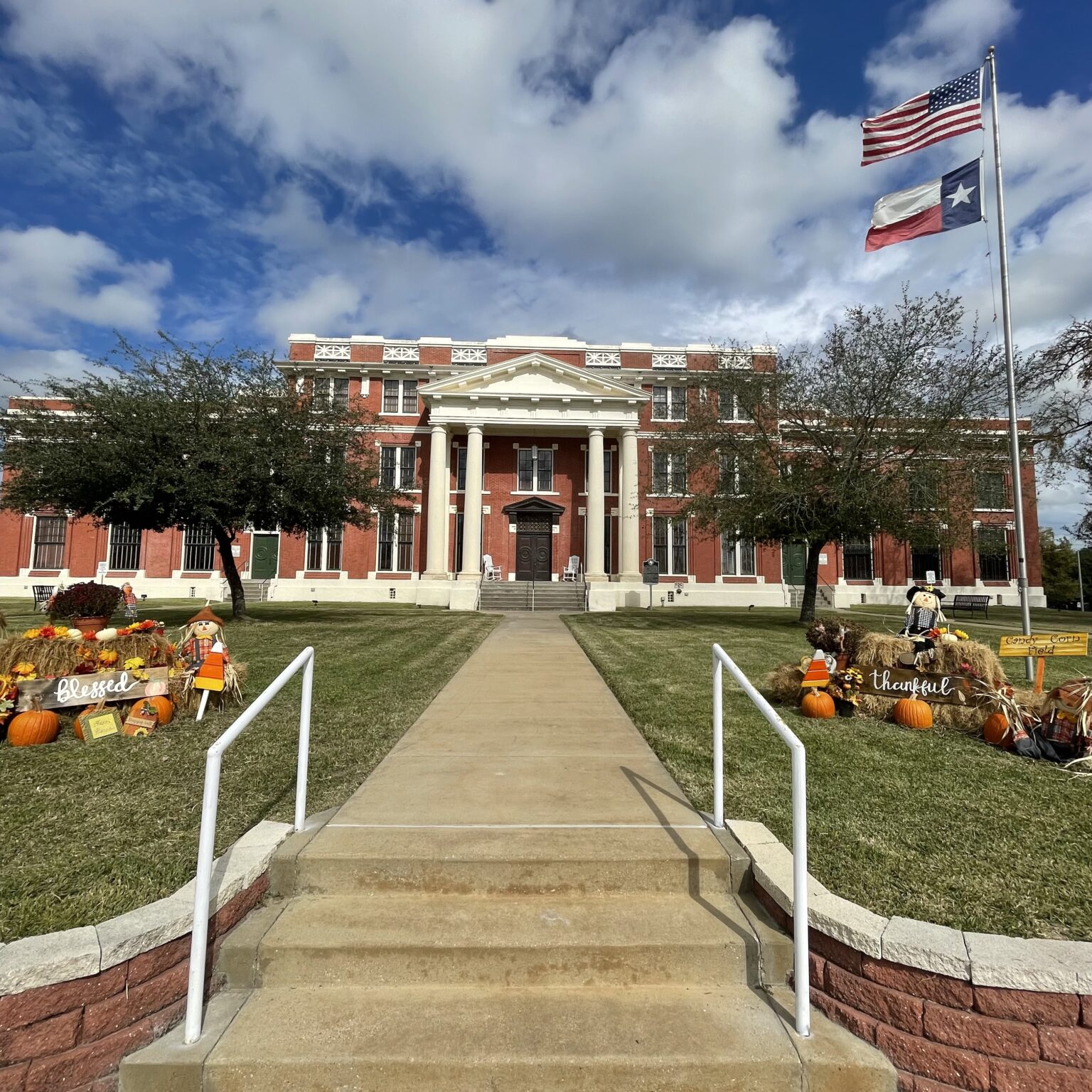 Trinity County Courthouse (Groveton) - Trey Wilson Real Estate Attorney ...